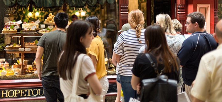Long queues damage the in-store customer experience, costing UK ...